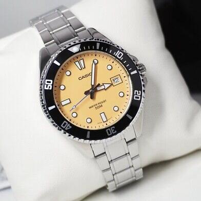 Casio MDV-10D-4A2VDF Watch – New World